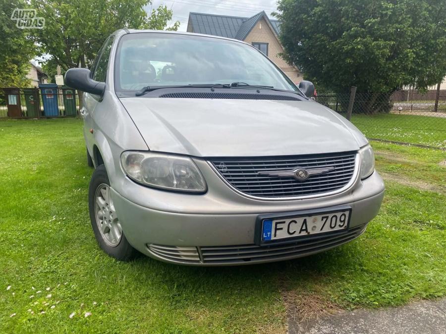 Chrysler Voyager 2001 in Kaunas, with an engine capacity of 2.50 L and mileage of 299 thousand km for 900 €, photo 11 on AUTOMOTO.COM.LV