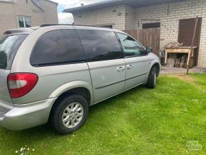 Chrysler Voyager 2001 in Kaunas, with an engine capacity of 2.50 L and mileage of 299 thousand km for 900 €, photo 13 on AUTOMOTO.COM.LV