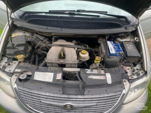 Chrysler Voyager 2001 in Kaunas, with an engine capacity of 2.50 L and mileage of 299 thousand km for 900 €, photo 14 on AUTOMOTO.COM.LV