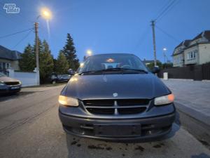 Chrysler Voyager 2000 in Siauliai, with an engine capacity of 2.50 L and mileage of 224 thousand km for 750 €, photo 15 on AUTOMOTO.COM.LV
