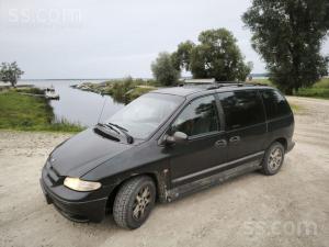 Chrysler Voyager 2000 Valmiera, ar dzinēja tilpumu 2.40 L un nobraukumu 0 tūkst. km par 750 €, foto  vietnē AUTOMOTO.COM.LV