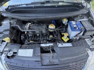 Chrysler Voyager 2001 in Riga, with an engine capacity of 3.30 L and mileage of 371 thousand km for 7000 €, photo 24 on AUTOMOTO.COM.LV