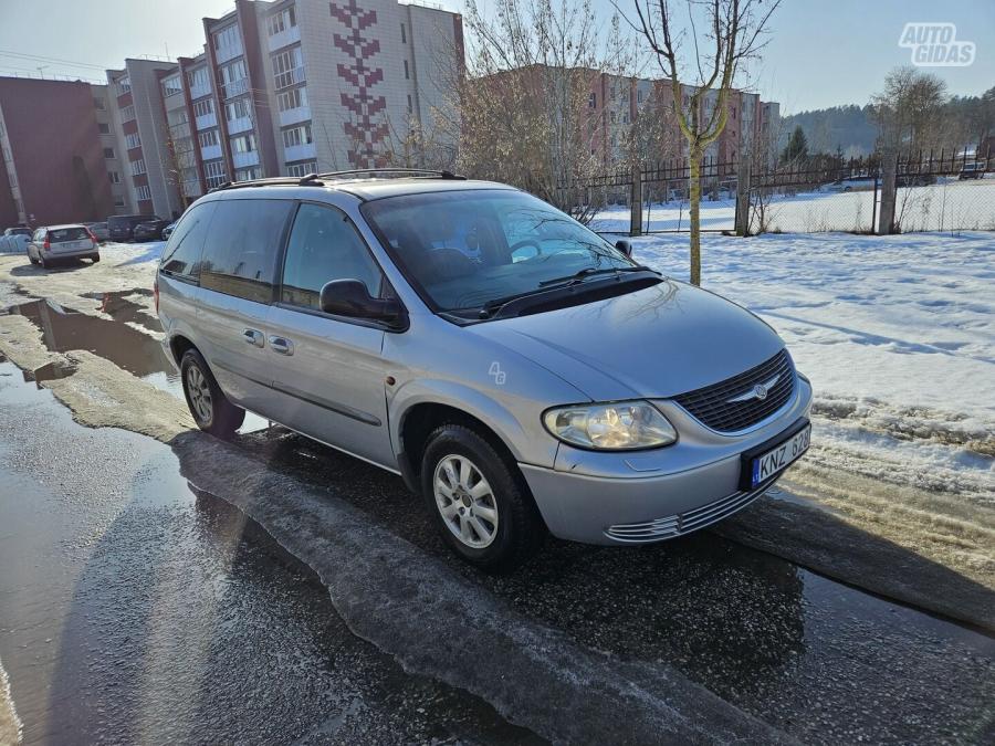 Chrysler Voyager 2002 in Prienai, with an engine capacity of 3.30 L and mileage of 250 thousand km for 1000 €, photo 1 on AUTOMOTO.COM.LV