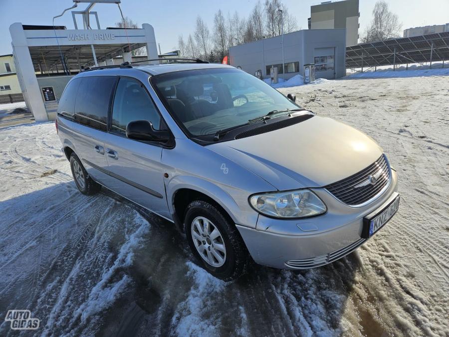 Chrysler Voyager 2002 in Prienai, with an engine capacity of 3.30 L and mileage of 250 thousand km for 1000 €, photo 5 on AUTOMOTO.COM.LV
