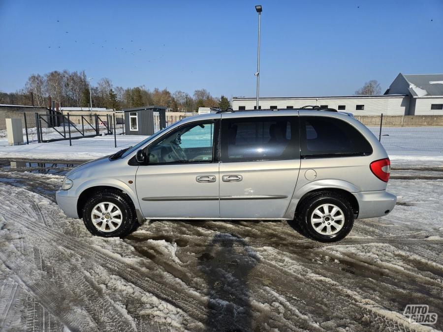Chrysler Voyager 2002 in Prienai, with an engine capacity of 3.30 L and mileage of 250 thousand km for 1000 €, photo 10 on AUTOMOTO.COM.LV
