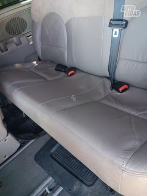 Chrysler Voyager 2002 in Radviliskis, with an engine capacity of 2.50 L and mileage of 278 thousand km for 860 €, photo 6 on AUTOMOTO.COM.LV