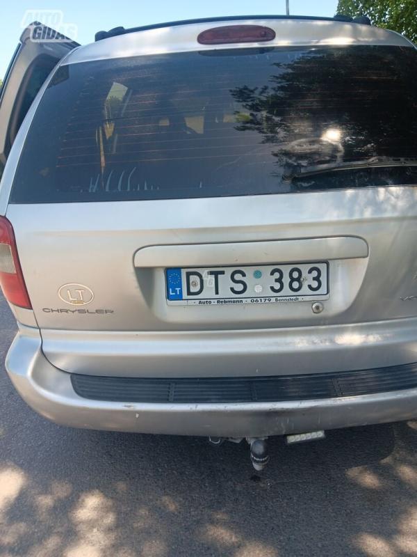 Chrysler Voyager 2002 in Radviliskis, with an engine capacity of 2.50 L and mileage of 278 thousand km for 860 €, photo 6 on AUTOMOTO.COM.LV