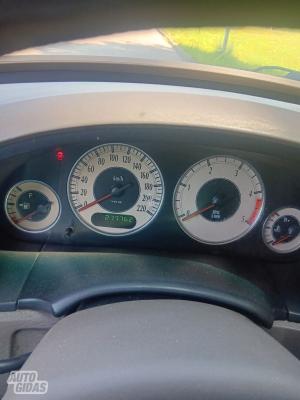 Chrysler Voyager 2002 in Radviliskis, with an engine capacity of 2.50 L and mileage of 278 thousand km for 860 €, photo 13 on AUTOMOTO.COM.LV