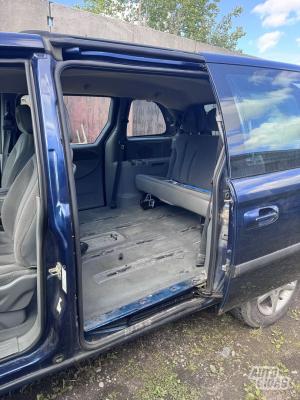 Chrysler Voyager 2002 Marijampole, ar dzinēja tilpumu 2.40 L un nobraukumu 292 tūkst. km par 1100 €, foto 7 vietnē AUTOMOTO.COM.LV