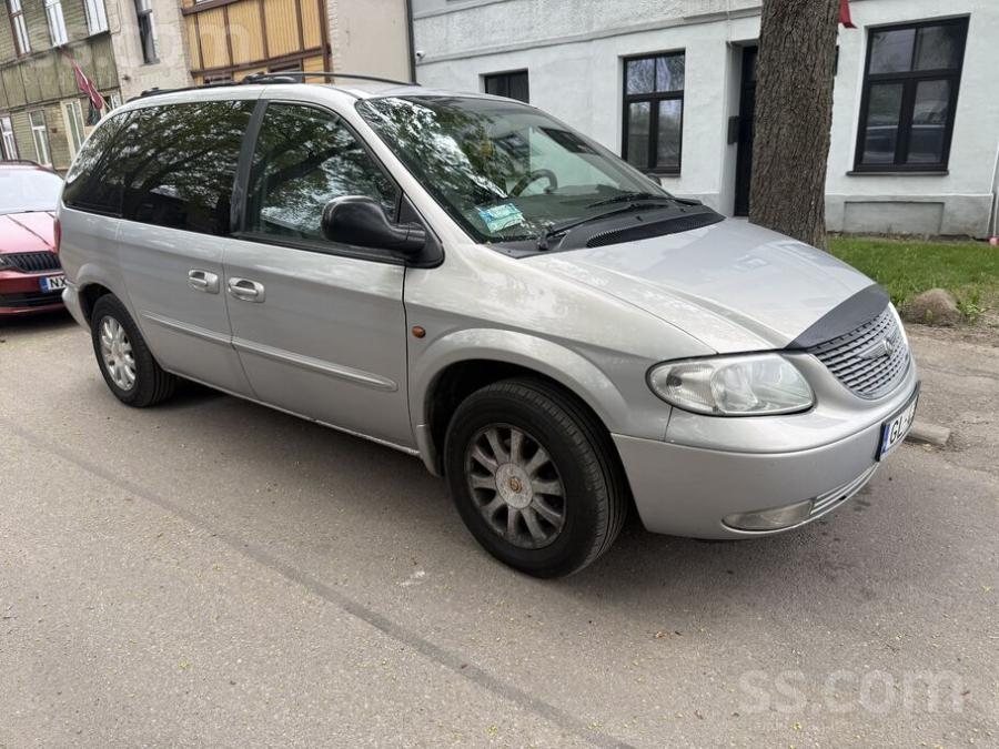 Крайслер Вояджер 2003 в Рига, объемом двигателя 3.30 л и пробегом 367 тыс. км за 1050 €, фото 3 на AUTOMOTO.COM.LV