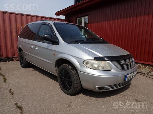 Chrysler Voyager 2004 Liepāja, ar dzinēja tilpumu 2.50 L un nobraukumu 298 tūkst. km par 2100 €, foto 1 vietnē AUTOMOTO.COM.LV