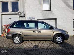 Chrysler Voyager 2004 in Bliudziai, with an engine capacity of 2.50 L and mileage of 288 thousand km for 2030 €, photo 5 on AUTOMOTO.COM.LV