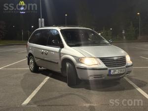 Chrysler Voyager 2004 in Riga, with an engine capacity of 2.40 L and mileage of 248 thousand km for 2000 €, photo 3 on AUTOMOTO.COM.LV