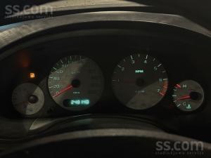 Chrysler Voyager 2004 in Riga, with an engine capacity of 2.40 L and mileage of 248 thousand km for 2000 €, photo 8 on AUTOMOTO.COM.LV