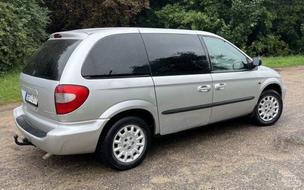 Chrysler Voyager 2004 Šauļi, ar dzinēja tilpumu 2.40 L un nobraukumu 413 tūkst. km par 1200 €, foto 4 vietnē AUTOMOTO.COM.LV