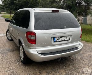 Chrysler Voyager 2004 Šauļi, ar dzinēja tilpumu 2.40 L un nobraukumu 413 tūkst. km par 1200 €, foto 7 vietnē AUTOMOTO.COM.LV