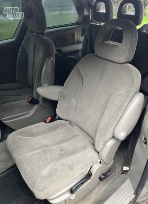 Chrysler Voyager 2004 Šauļi, ar dzinēja tilpumu 2.40 L un nobraukumu 413 tūkst. km par 1200 €, foto 11 vietnē AUTOMOTO.COM.LV