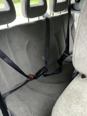 Chrysler Voyager 2004 Šauļi, ar dzinēja tilpumu 2.40 L un nobraukumu 413 tūkst. km par 1200 €, foto 13 vietnē AUTOMOTO.COM.LV