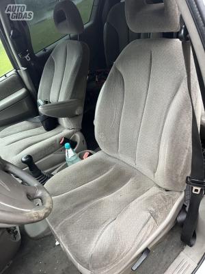 Chrysler Voyager 2004 Šauļi, ar dzinēja tilpumu 2.40 L un nobraukumu 413 tūkst. km par 1200 €, foto 14 vietnē AUTOMOTO.COM.LV
