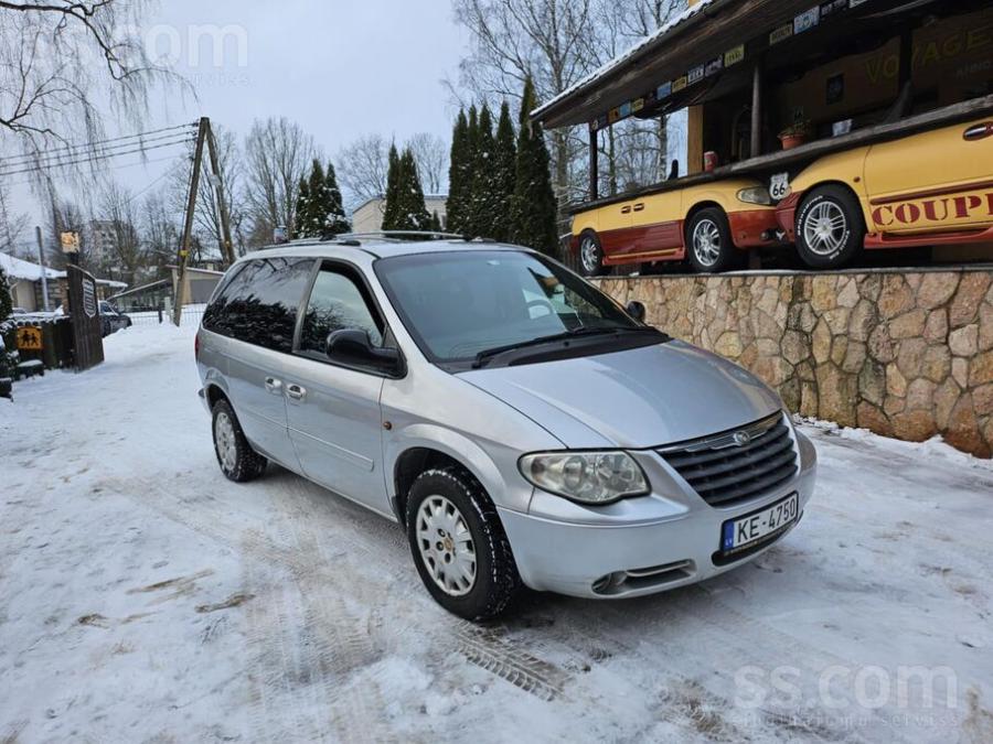 Chrysler Voyager 2005 Ogre, ar dzinēja tilpumu 2.40 L un nobraukumu 323 tūkst. km par 1500 €, foto 5 vietnē AUTOMOTO.COM.LV