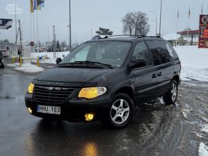 Chrysler Voyager 2005 in Utena, with an engine capacity of 2.50 L and mileage of 259 thousand km for 1250 €, photo  on AUTOMOTO.COM.LV