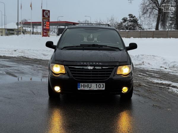 Chrysler Voyager 2005 in Utena, with an engine capacity of 2.50 L and mileage of 259 thousand km for 1250 €, photo 2 on AUTOMOTO.COM.LV