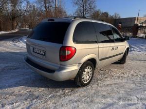 Chrysler Voyager 2005 Jūrmala, ar dzinēja tilpumu 2.50 L un nobraukumu 425 tūkst. km par 1300 €, foto 3 vietnē AUTOMOTO.COM.LV