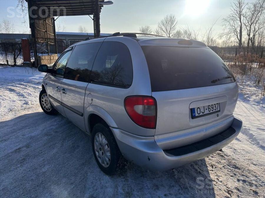 Chrysler Voyager 2005 Jūrmala, ar dzinēja tilpumu 2.50 L un nobraukumu 425 tūkst. km par 1300 €, foto 4 vietnē AUTOMOTO.COM.LV