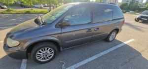 Chrysler Voyager 2005 in Alytus, with an engine capacity of 2.80 L and mileage of 227 thousand km for 1000 €, photo 3 on AUTOMOTO.COM.LV