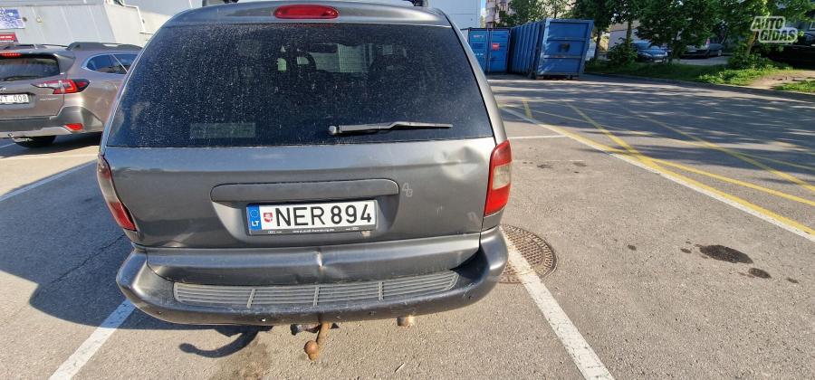 Chrysler Voyager 2005 in Alytus, with an engine capacity of 2.80 L and mileage of 227 thousand km for 1000 €, photo 4 on AUTOMOTO.COM.LV