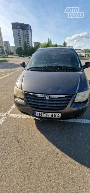 Chrysler Voyager 2005 in Alytus, with an engine capacity of 2.80 L and mileage of 227 thousand km for 1000 €, photo 5 on AUTOMOTO.COM.LV