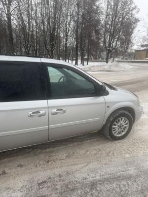 Крайслер Вояджер 2005 в Резекне, объемом двигателя 2.80 л и пробегом 350 тыс. км за 750 €, фото 3 на AUTOMOTO.COM.LV