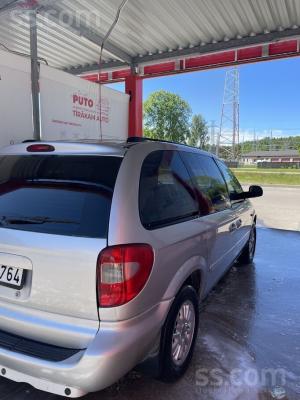 Chrysler Voyager 2005 in Riga, with an engine capacity of 2.80 L and mileage of 189 thousand km for 2100 €, photo  on AUTOMOTO.COM.LV