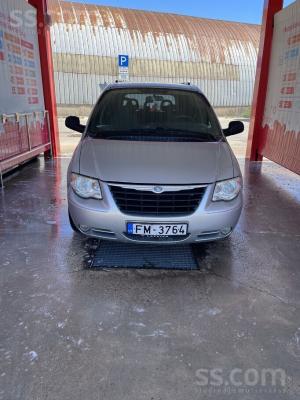 Chrysler Voyager 2005 Rīga, ar dzinēja tilpumu 2.80 L un nobraukumu 189 tūkst. km par 2100 €, foto 5 vietnē AUTOMOTO.COM.LV