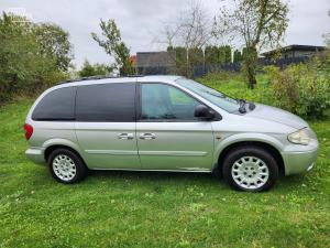 Chrysler Voyager 2005 in Ukmerge, with an engine capacity of 2.80 L and mileage of 330 thousand km for 700 €, photo  on AUTOMOTO.COM.LV