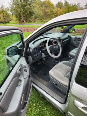 Chrysler Voyager 2005 Ukmergė, ar dzinēja tilpumu 2.80 L un nobraukumu 330 tūkst. km par 700 €, foto 4 vietnē AUTOMOTO.COM.LV