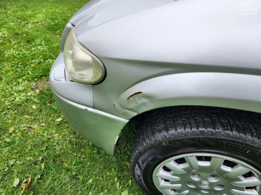 Chrysler Voyager 2005 Ukmergė, ar dzinēja tilpumu 2.80 L un nobraukumu 330 tūkst. km par 700 €, foto 6 vietnē AUTOMOTO.COM.LV