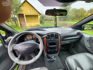 Chrysler Voyager 2005 Ukmergė, ar dzinēja tilpumu 2.80 L un nobraukumu 330 tūkst. km par 700 €, foto 9 vietnē AUTOMOTO.COM.LV