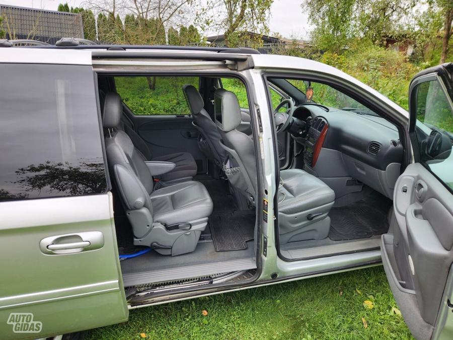 Chrysler Voyager 2005 Ukmergė, ar dzinēja tilpumu 2.80 L un nobraukumu 330 tūkst. km par 700 €, foto 12 vietnē AUTOMOTO.COM.LV