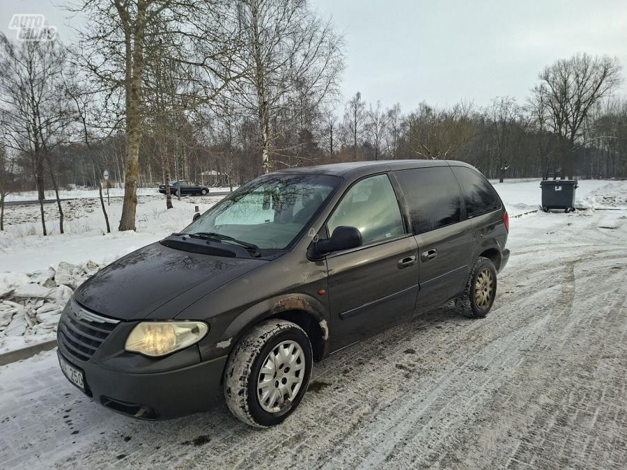 Chrysler Voyager 2006 in Radviliskis, with an engine capacity of 2.80 L and mileage of 400 thousand km for 550 €, photo 1 on AUTOMOTO.COM.LV