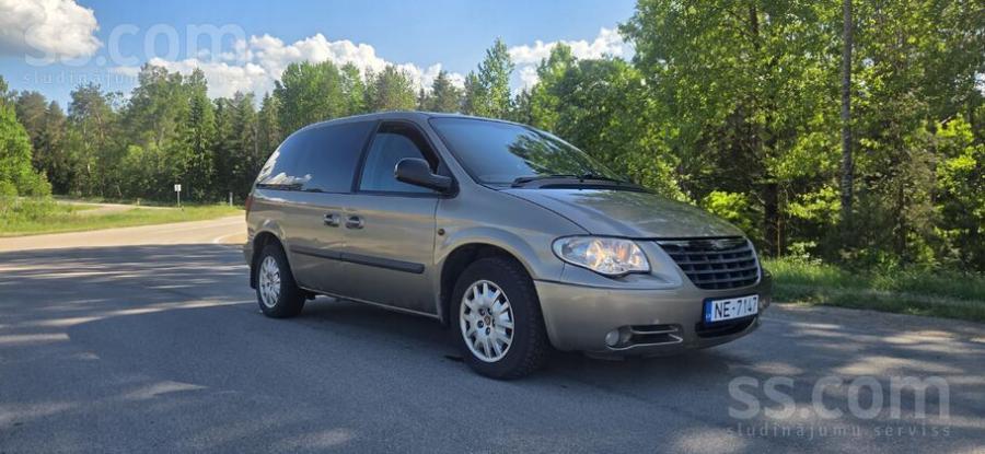 Крайслер Вояджер 2006 в Рига, объемом двигателя 2.80 л и пробегом 296 тыс. км за 1500 €, фото 3 на AUTOMOTO.COM.LV