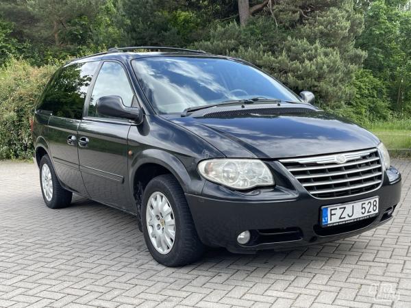 Chrysler Voyager 2006 in Vilnius, with an engine capacity of 2.80 L and mileage of 250 thousand km for 750 €, photo 4 on AUTOMOTO.COM.LV