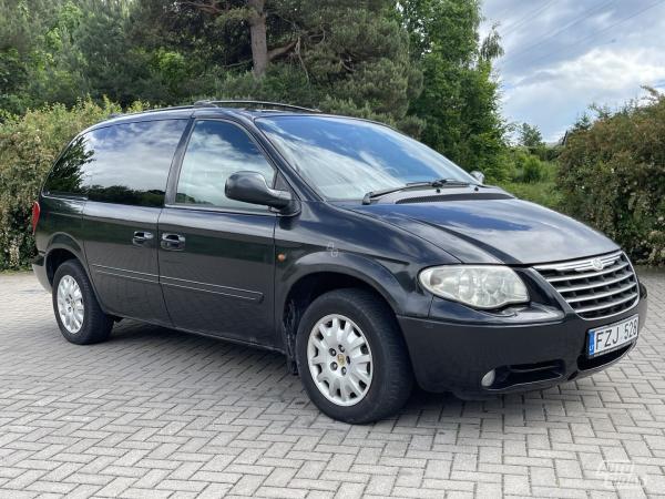 Chrysler Voyager 2006 in Vilnius, with an engine capacity of 2.80 L and mileage of 250 thousand km for 750 €, photo 5 on AUTOMOTO.COM.LV