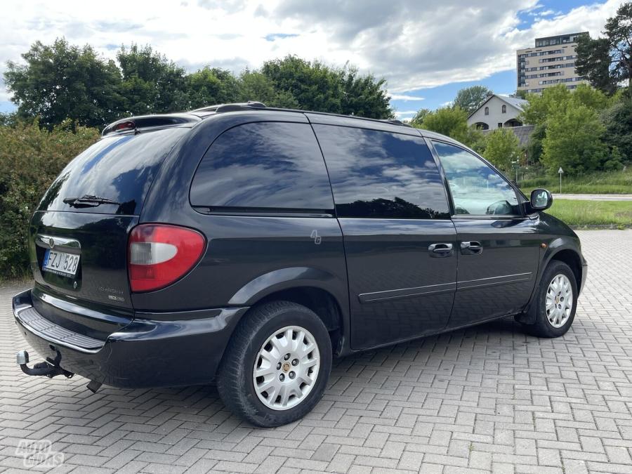 Chrysler Voyager 2006 in Vilnius, with an engine capacity of 2.80 L and mileage of 250 thousand km for 750 €, photo 7 on AUTOMOTO.COM.LV