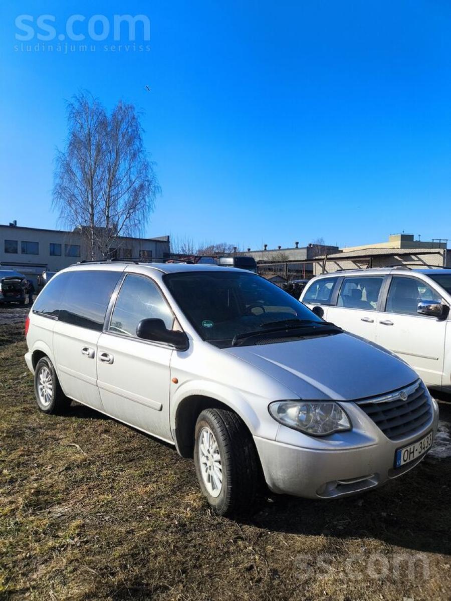 Крайслер Вояджер 2006 в Рига, объемом двигателя 2.80 л и пробегом 244 тыс. км за 3600 €, фото 1 на AUTOMOTO.COM.LV