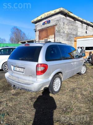 Крайслер Вояджер 2006 в Рига, объемом двигателя 2.80 л и пробегом 244 тыс. км за 3600 €, фото 3 на AUTOMOTO.COM.LV