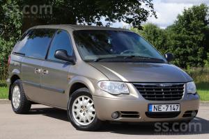 Chrysler Voyager 2006 in Tukums, with an engine capacity of 2.80 L and mileage of 296 thousand km for 2450 €, photo  on AUTOMOTO.COM.LV