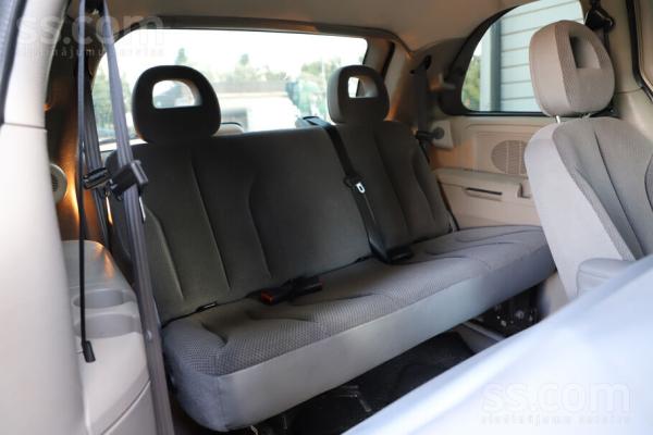 Chrysler Voyager 2006 Tukums, ar dzinēja tilpumu 2.80 L un nobraukumu 296 tūkst. km par 2450 €, foto 8 vietnē AUTOMOTO.COM.LV