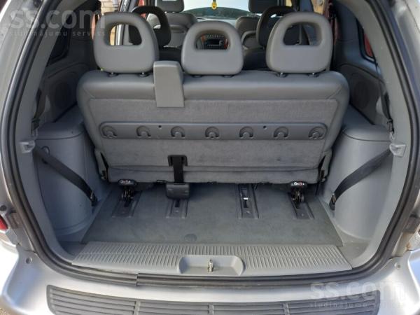 Chrysler Voyager 2007 Rīga, ar dzinēja tilpumu 2.80 L un nobraukumu 243 tūkst. km par 2750 €, foto 11 vietnē AUTOMOTO.COM.LV