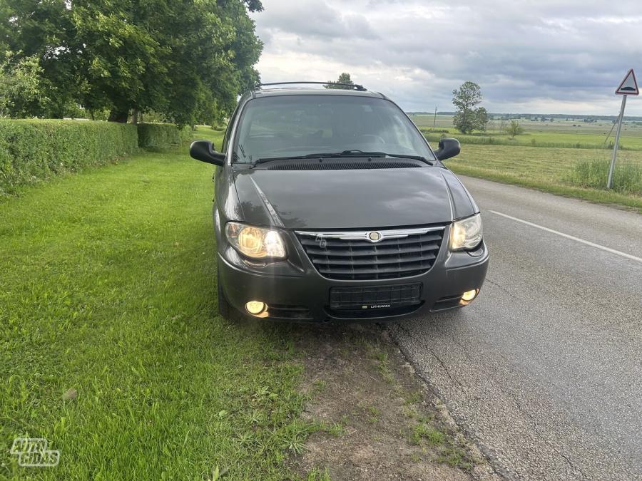 Chrysler Voyager 2007 Varėna, ar dzinēja tilpumu 2.50 L un nobraukumu 282 tūkst. km par 640 €, foto 1 vietnē AUTOMOTO.COM.LV